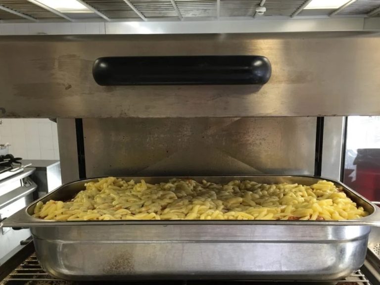 How a Kitchen Salamander Transforms Cooking with Speed and Precision ...